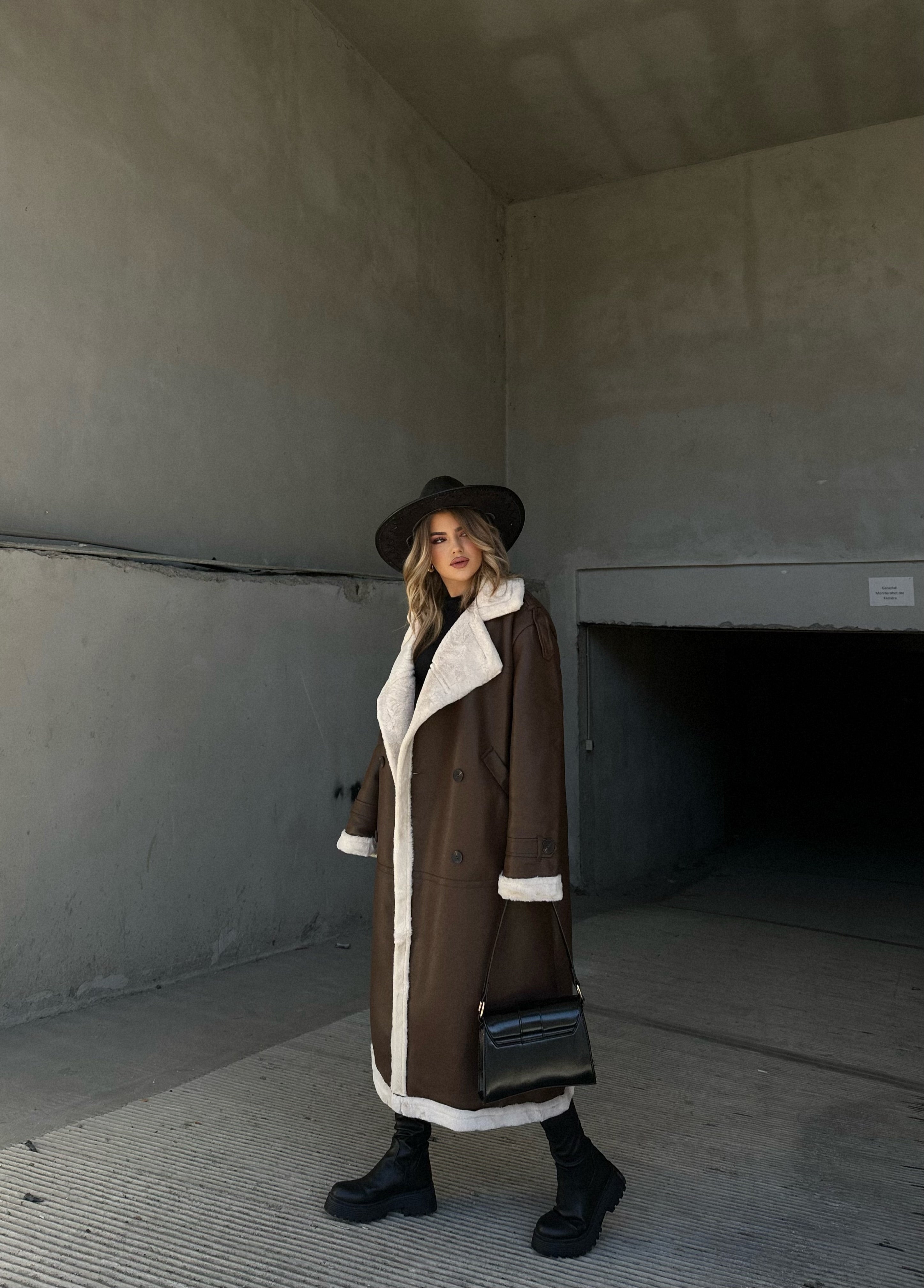 PELLUSH I GJATE LEKURE